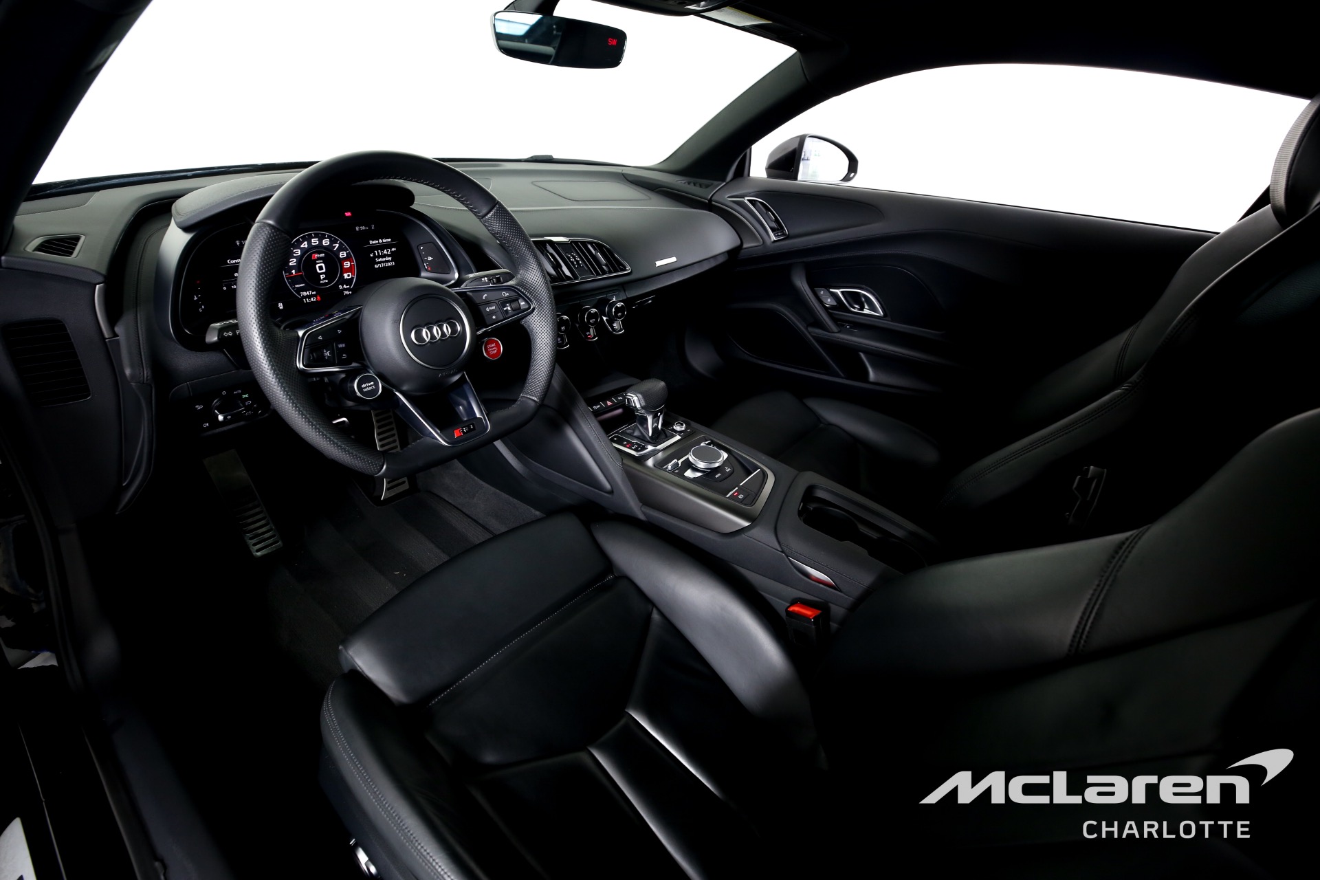 Audi R8 2022 White Interior